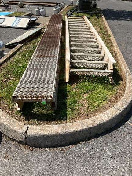 Steel Stairs with Mesh Steps and Platform - Hash Auctions