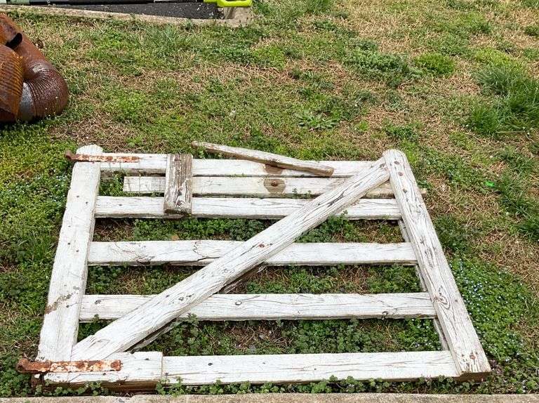 White Painted Slatted Gate with Diagonal Support, 47”Lx42”H - Hash Auctions