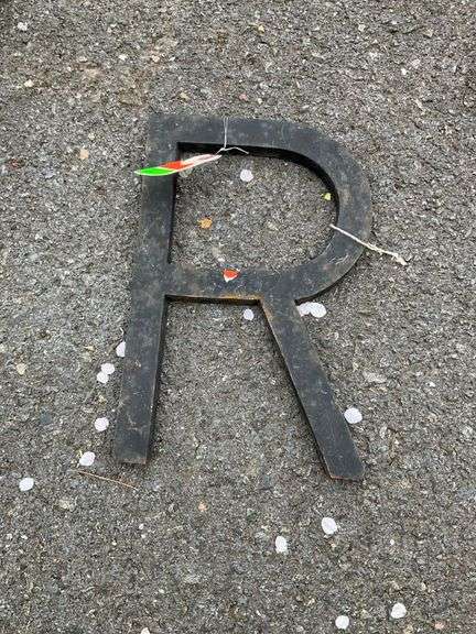 Metal Letter ‘R’, 12-Inch Height - Hash Auctions