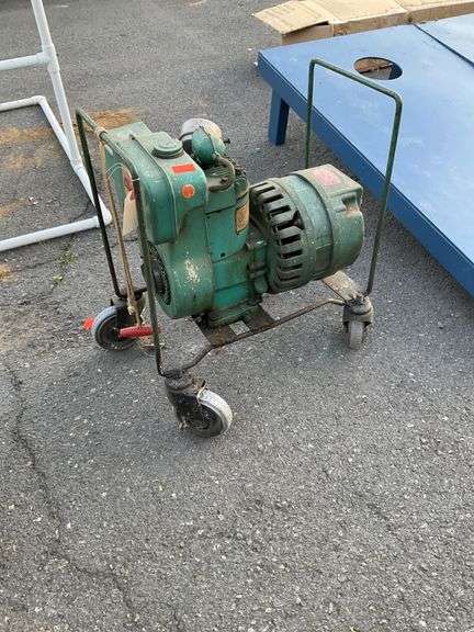 Dayton Engine Generator with Clinton 4-Cycle 3 HP Motor - Hash Auctions