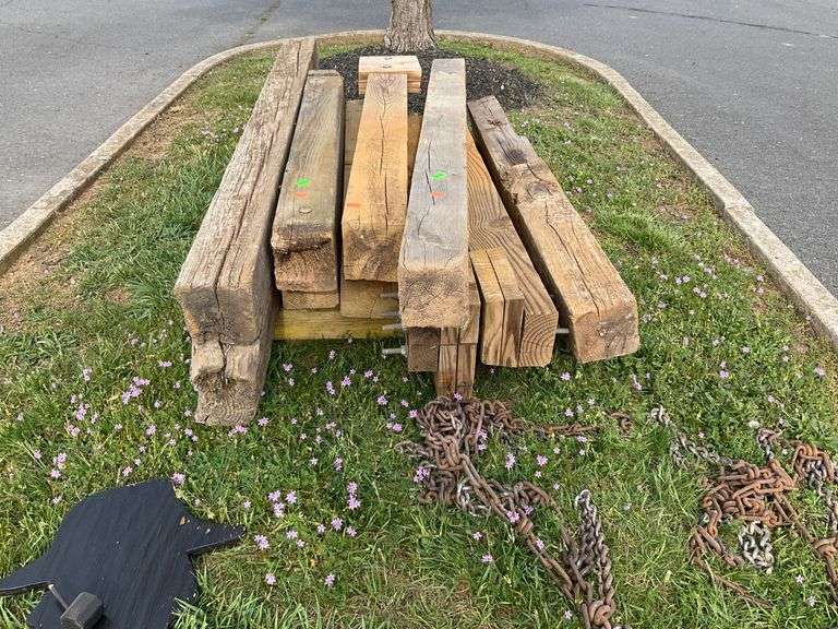 Lot of 10 Reclaimed Lumber Pieces - Hash Auctions