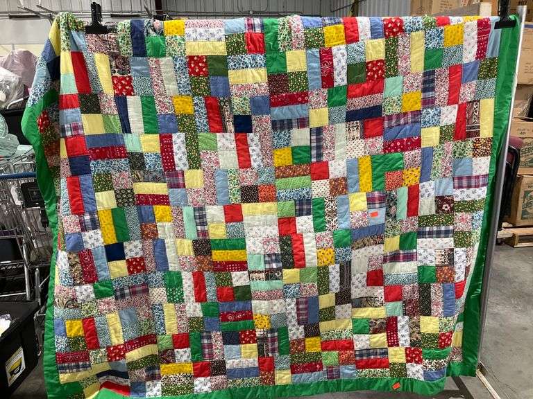 Patchwork Quilt with Floral Print Backing, Approximately 77×65 Inches ...