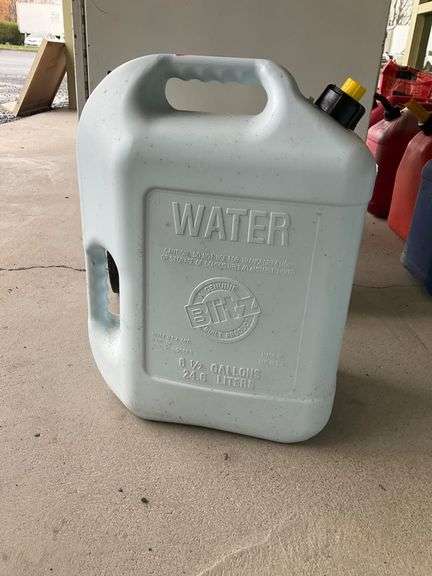 Blitz 6.5-Gallon Plastic Water Container with Spout - Hash Auctions