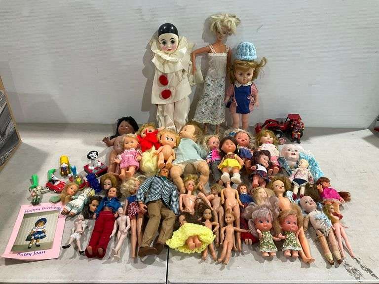 Assorted Collection of Dolls and Toy Figures - Hash Auctions