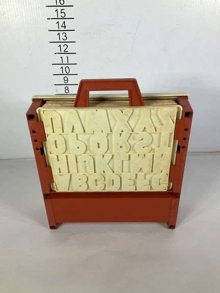 Vintage Fisher-Price School Days Desk and Redbox My Li’l Bear Clock ...