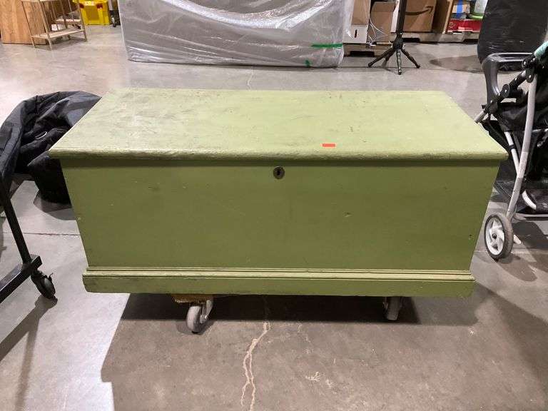 Green Painted Yellow Pine Chest with 43-Inch Chest Measurement - Hash ...