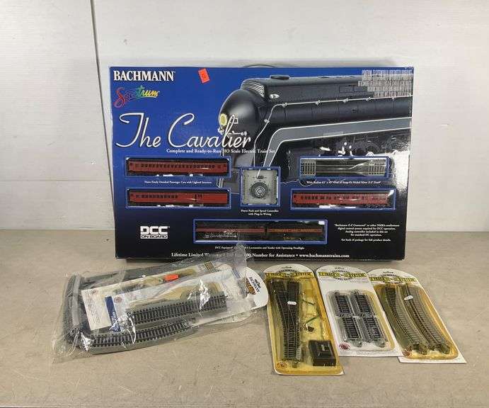 Bachmann ‘The Cavalier’ HO Scale Electric Train Set with EZ Track ...