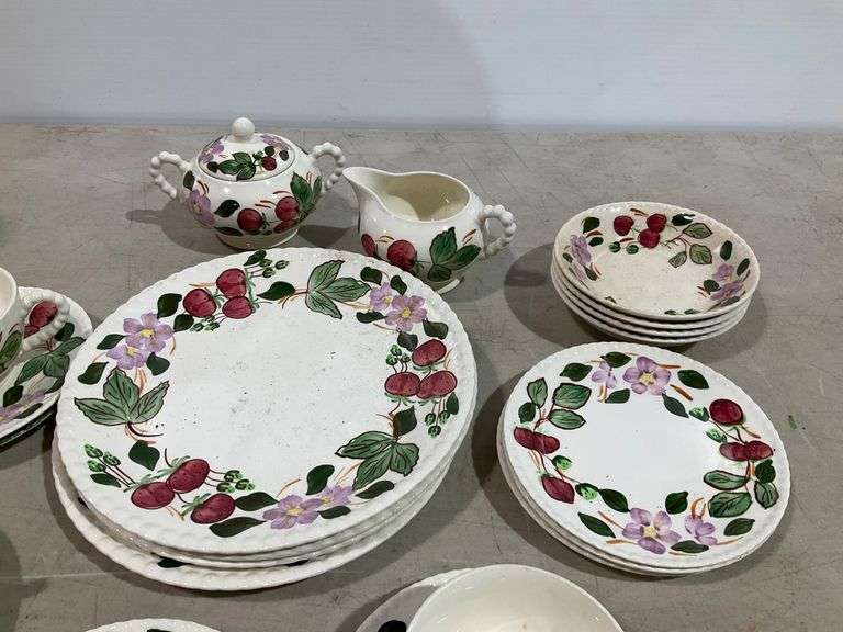 Blue Ridge Southern Potteries Hand-Painted Dinnerware Set - Hash Auctions