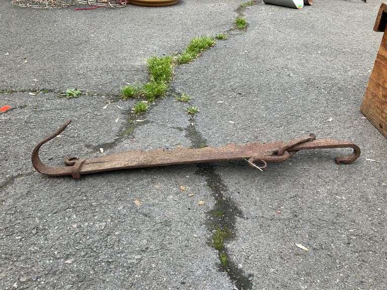 Decorative Rustic Metal Wall Hook, 32”H - Hash Auctions