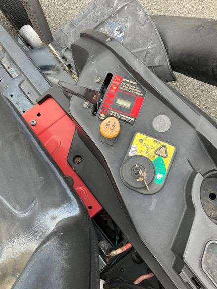 Troy-Bilt Mustang Pivot 46 Zero-Turn Riding Mower with Kohler 7000 ...