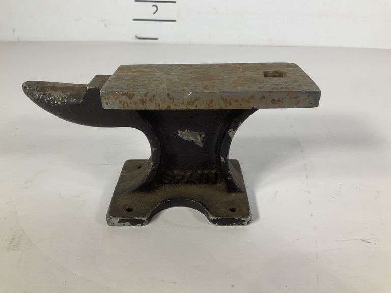 Small Metal Anvil with Rectangular and Rounded Horns - Hash Auctions