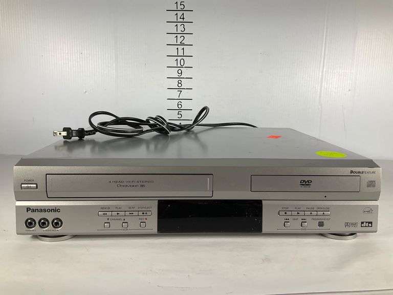 Panasonic DVD Player and VHS Video Cassette Combo - Hash Auctions