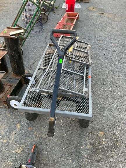 Gorilla Carts Heavy-Duty Utility Cart with Mesh Frame and Pneumatic ...