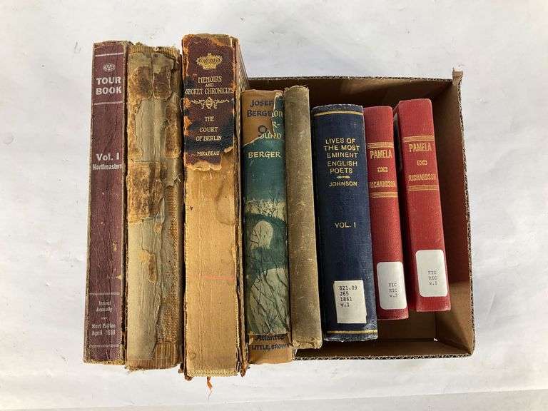 Collection of Eight Books - Hash Auctions