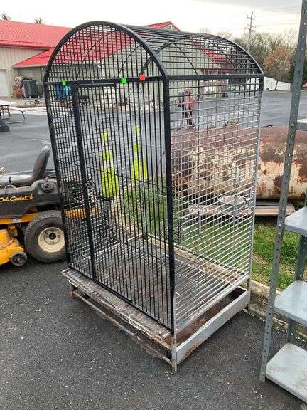 Arched Metal Home Furnishings style Bird Cage with Grated Base ...