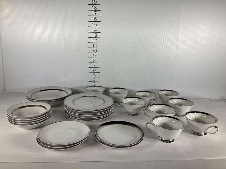 29-Piece Harmony House Fine China Set, Silver Rhapsody Pattern - Hash ...