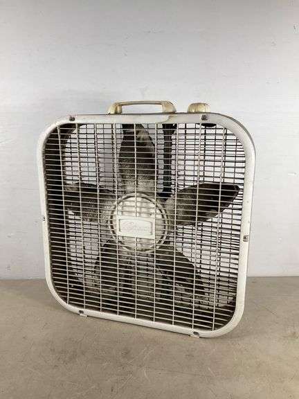 Galaxy 20-Inch Box Fan with Metal Grille and Handle - Hash Auctions