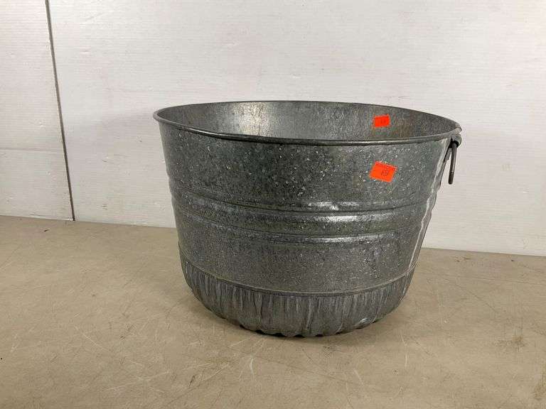Galvanized Metal Bucket with Ribbed Design, 17×12 in. - Hash Auctions