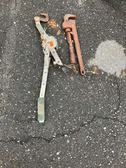 Manual Lever Hoist and Pipe Wrench Tool Set - Hash Auctions