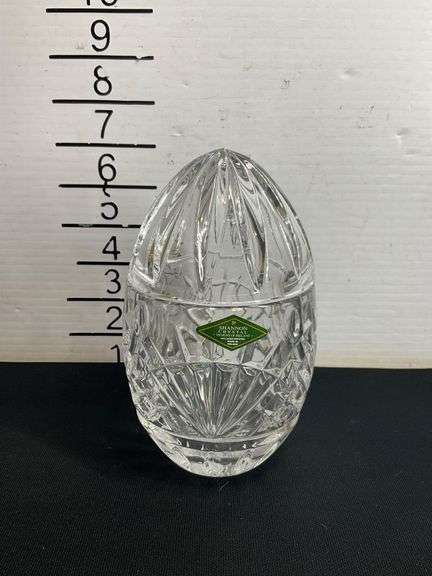 Shannon Crystal Designs of Ireland Egg-Shaped Crystal Box - Hash Auctions