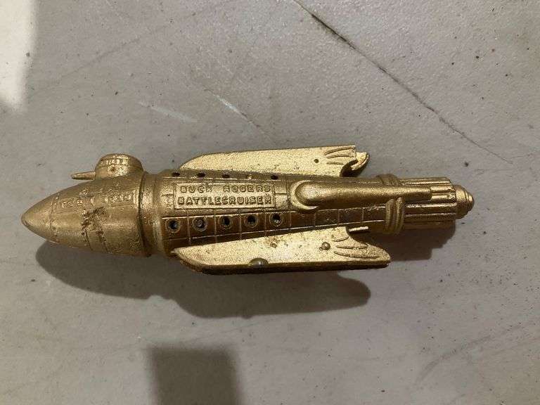 Cast Metal Rocket-Shaped Decor - Hash Auctions