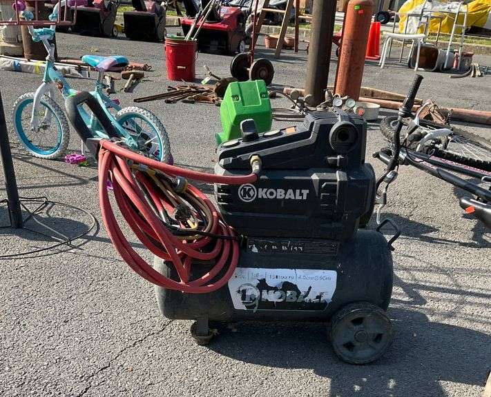 Kobalt Air Compressor with Hoses, Operating Status Unknown - Hash Auctions
