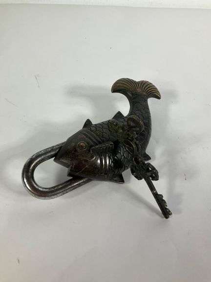 Fish-Shaped Metal Padlock with Two Keys - Hash Auctions