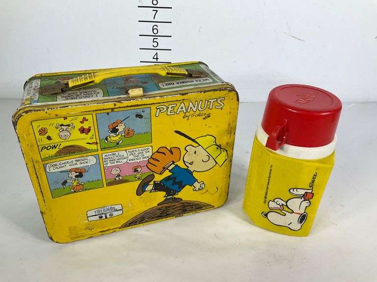 Metal Peanuts Lunchbox with Thermos Featuring Snoopy and Charlie Brown ...