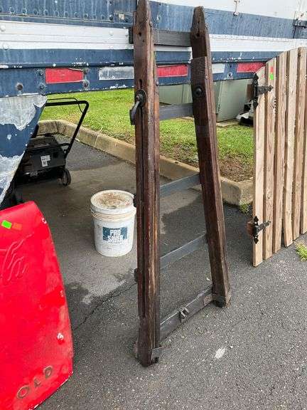5-Foot Wooden Ladder with Weathered Finish - Hash Auctions
