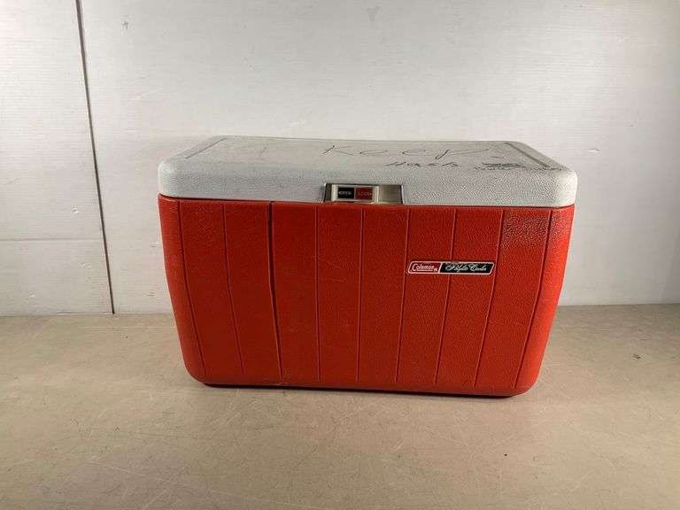 Coleman Polylite Cooler with White Hinged Locking Lid and Red Body ...