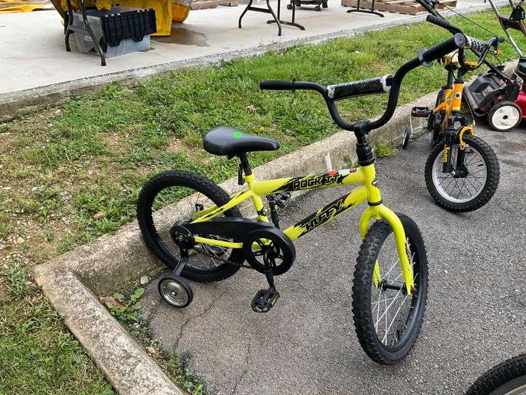 Huffy Bicycle With Training Wheels, Ready to Ride - Hash Auctions