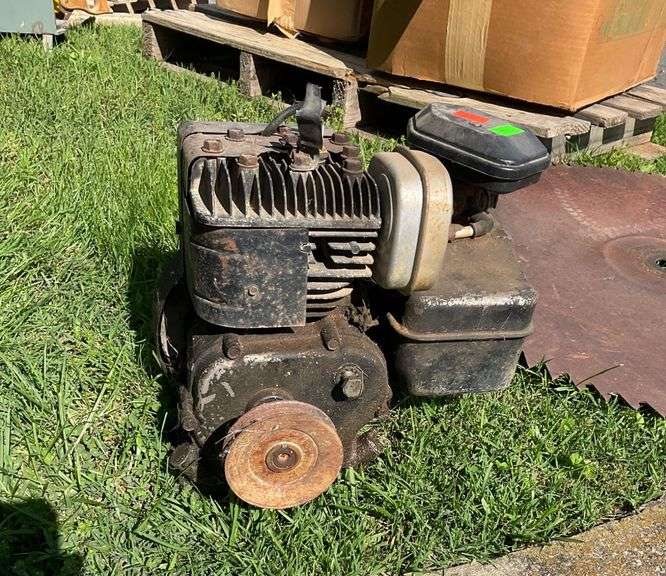 Briggs & Stratton 5 HP Gasoline Engine - Hash Auctions