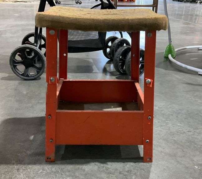 Hirsh Metal Frame Step Stool with Wooden Top - Hash Auctions