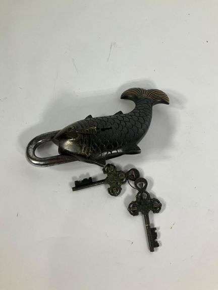 Fish-Shaped Metal Padlock with Two Keys - Hash Auctions