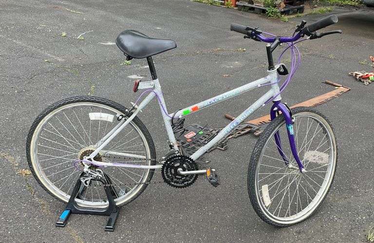 Free Spirit Black Hills 15-Speed Bicycle with Shimano Components - Hash ...