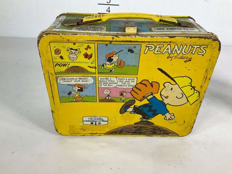 Metal Peanuts Lunchbox with Thermos Featuring Snoopy and Charlie Brown ...