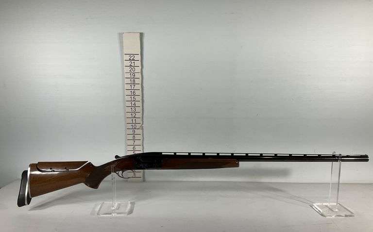 Browning Trap 12 gauge Shotgun with Engraved Receiver Special Stock ...