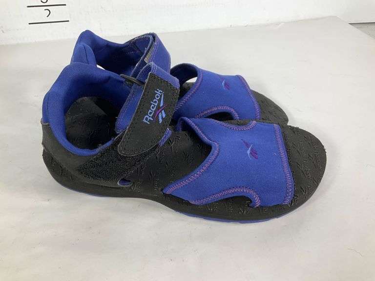 Reebok Zambezee Sandals in Blue and Black with Original Box - Hash Auctions