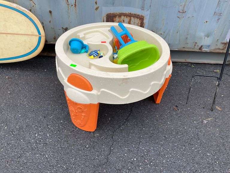 Step2 Plastic Kids Toy Water Table with Accessories - Hash Auctions