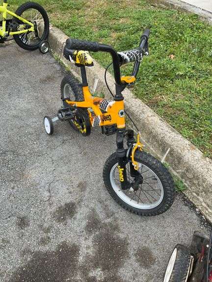 Jeep-Branded Kids’ Bicycle with Training Wheels - Hash Auctions