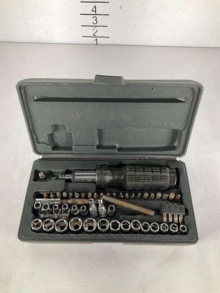 Benchtop Ratchet Screwdriver and Socket Set in Carry Case - Hash Auctions