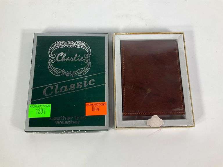 Charlie Classic Leather Wallet with Original Packaging - Hash Auctions