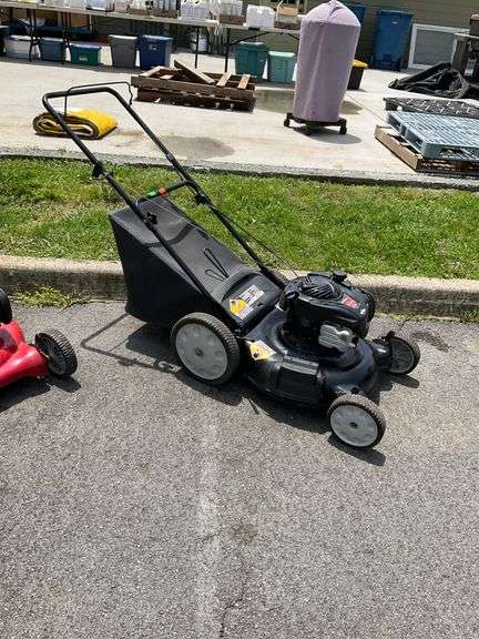 Yard Machines 21-Inch Push Lawn Mower With Briggs & Stratton 550EX ...