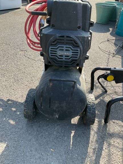 Kobalt Air Compressor with Hoses, Operating Status Unknown - Hash Auctions