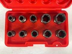 Craftsman 10-Piece Bolt Extractor Set in Red Plastic Case - Hash Auctions