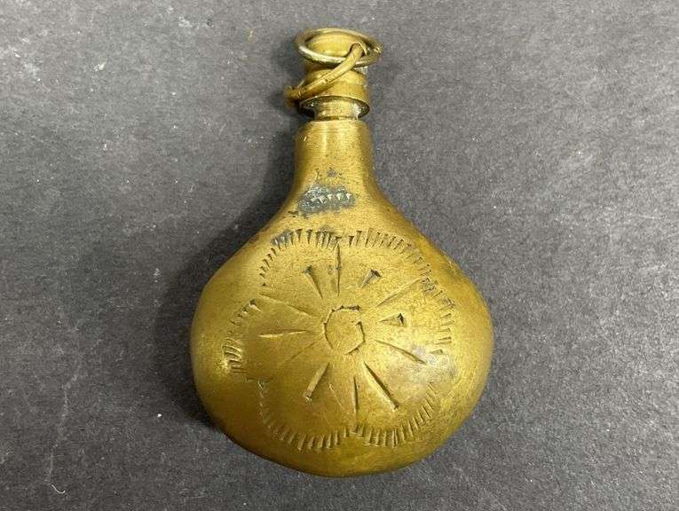 Miniature brass power flask 2in - Hash Auctions
