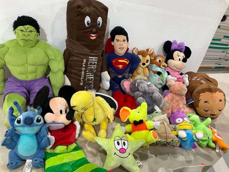 Plush Toys Featuring Licensed Characters with Storage Tote - Hash Auctions