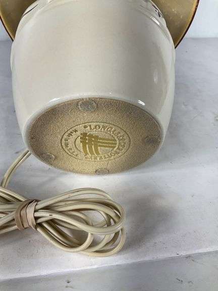 Longaberger Ceramic Table Lamp with Pleated Fabric Shade - Hash Auctions
