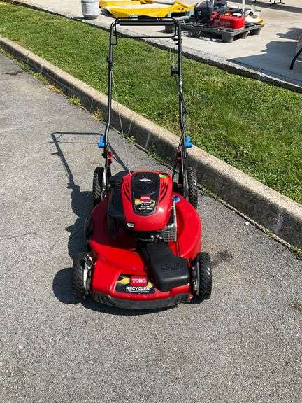 Toro Recycler 190cc Gas-Powered Lawn Mower with SmartStow and FWD ...