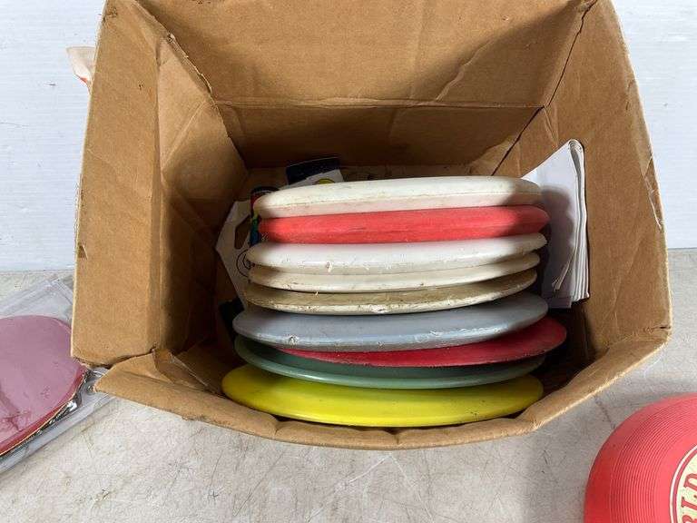 Disc Golf Frisbees and Ping Pong Paddle - Hash Auctions
